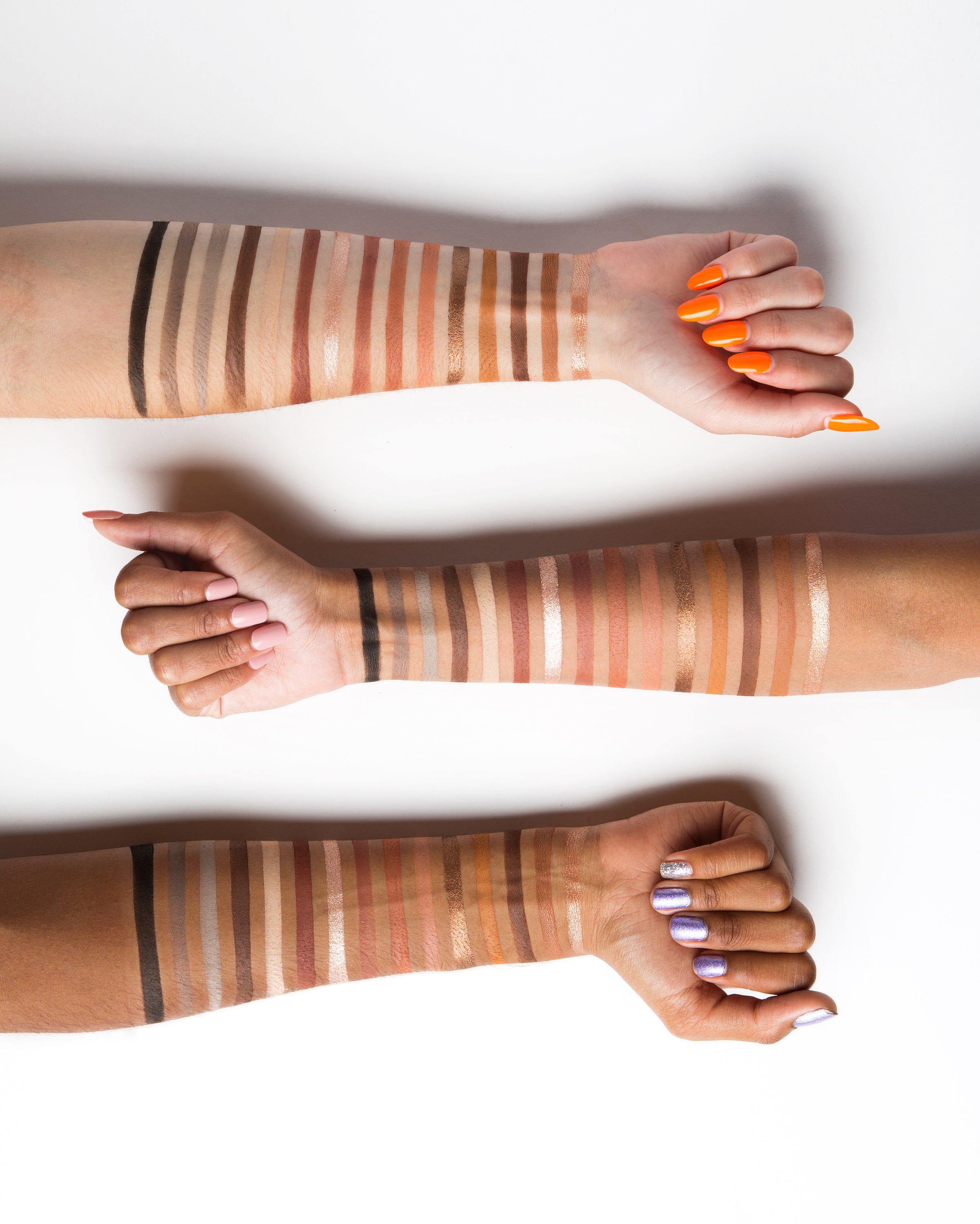 Sahara 15 Color Eyeshadow Collection